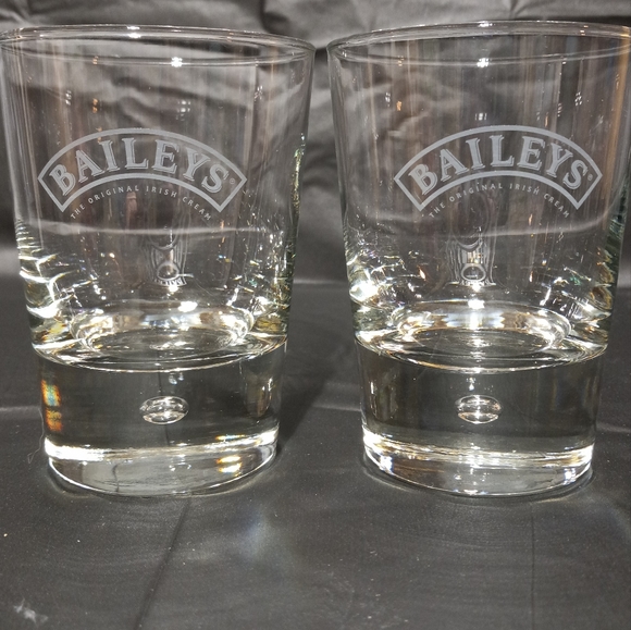 Bailey's Irish Cream | Dining | Baileys Irish Cream New Rare Vintage On ...